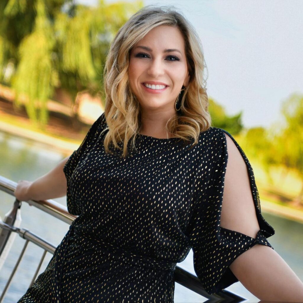 Laura Roodenburg – Best-Selling Author, And Texas Native With A Heart ...